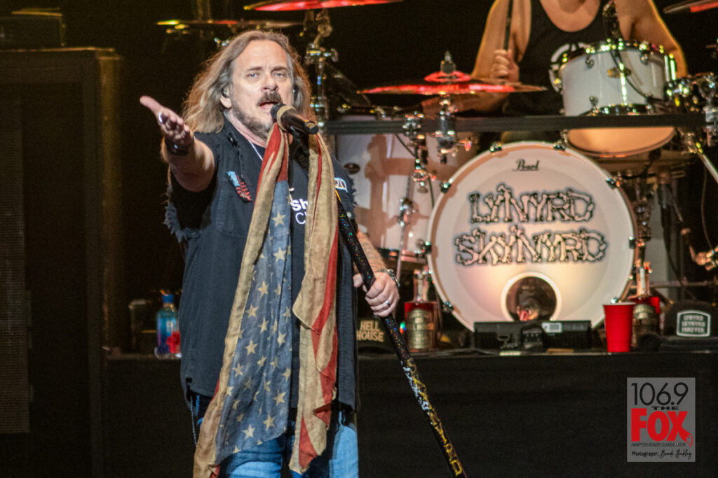 Lynyrd Skynyrd Live in Concert - 106.9 The Fox